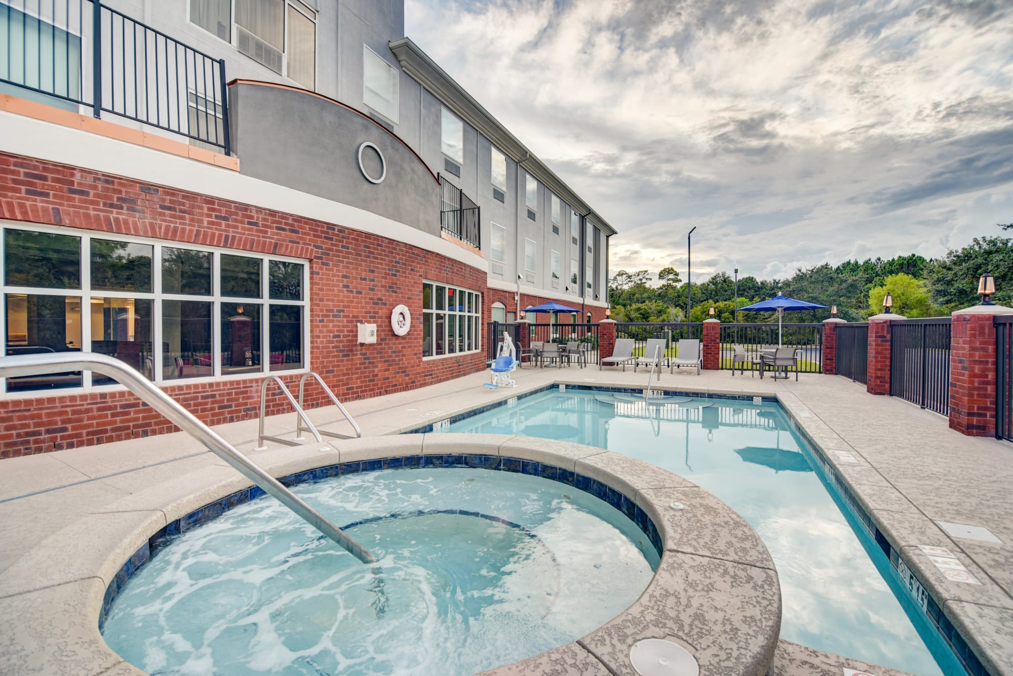 Holiday Inn Express & Suites - Foley Sports Tourism